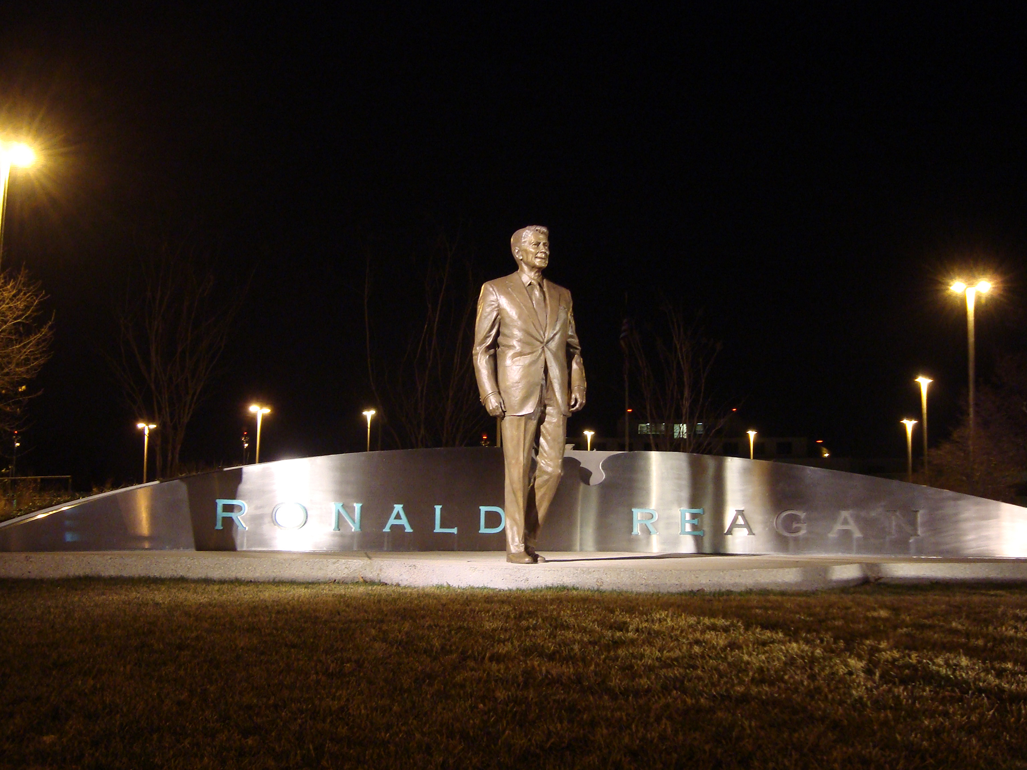 President Ronald Reagan - Chas Fagan Fine Art